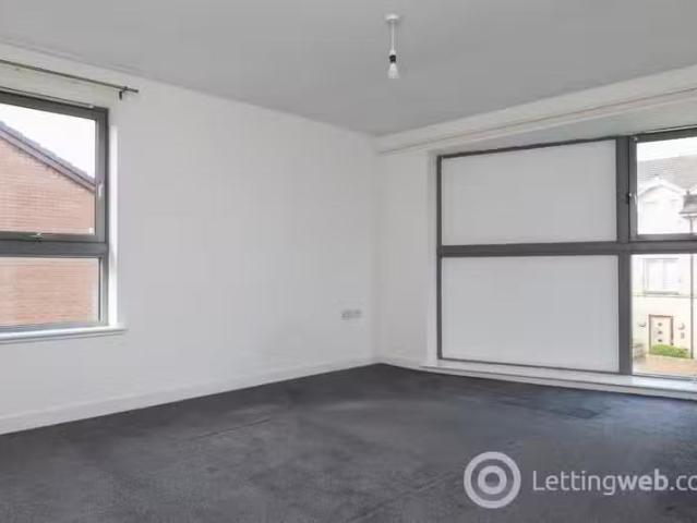 Cheap Property to rent in Flat 1/1, 19 Carmyle Avenue, Glasgow.