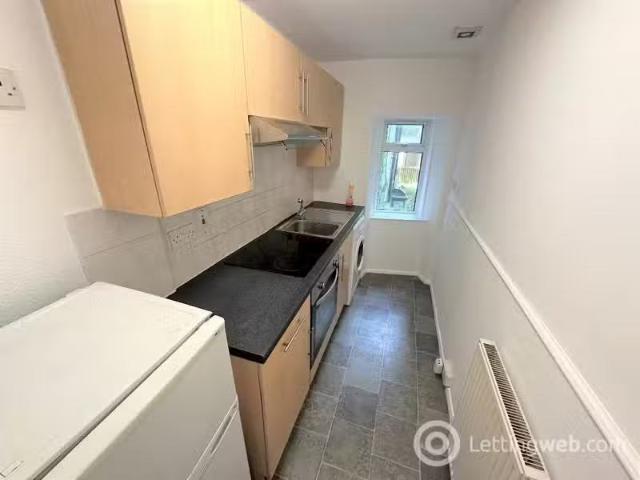 Nice Property to rent in Hutcheon Street, City Centre, Aberdee.