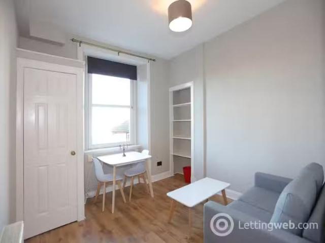 Deal! Property to rent in Hawthornvale, Edinburgh