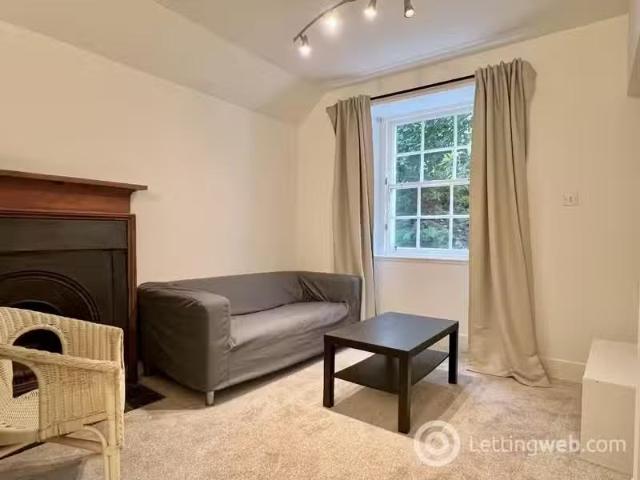 Nice Property to rent in Henderson Row, Stockbridge, Edinburgh.