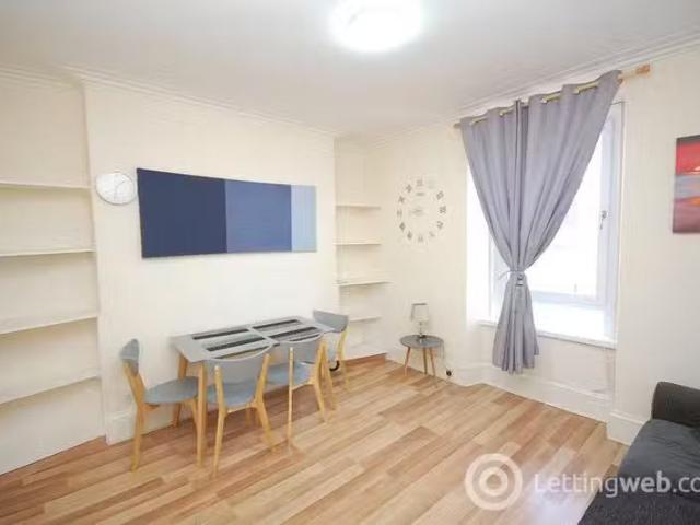 Cheap Property to rent in Jamaica Street, City Centre, Aberdee.