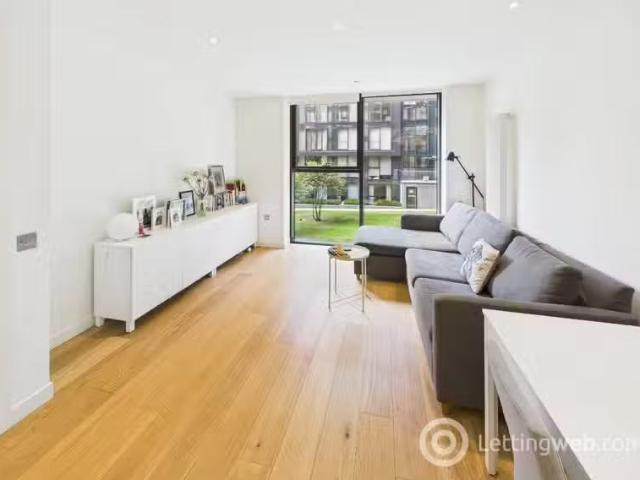 Nice Property to rent in Simpson Loan, Meadows, Edinburgh, EH3.