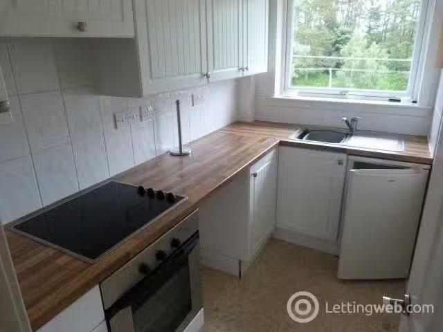 Unique Property to rent in Woodlands Drive, Lhanbryde