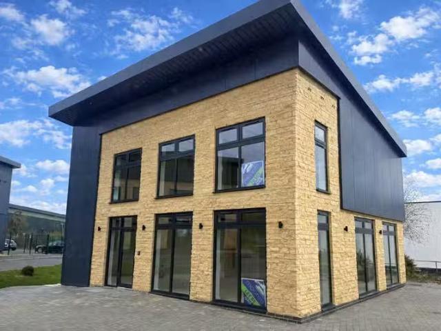 Cheap Property for rent in Hackamore Way, Barleythorpe, Oakham.