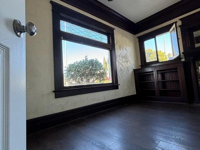For rent private room on W 49th St $month