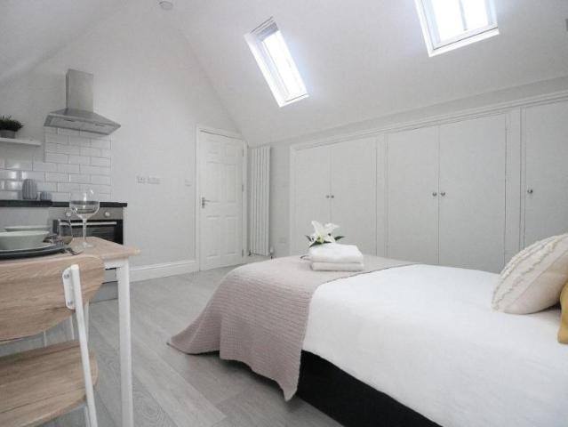 For Rent Shared Living/roommate London London DS90562102
