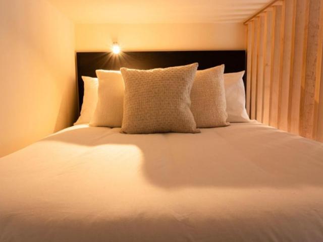 For Rent Shared Living/roommate London London DS90563763