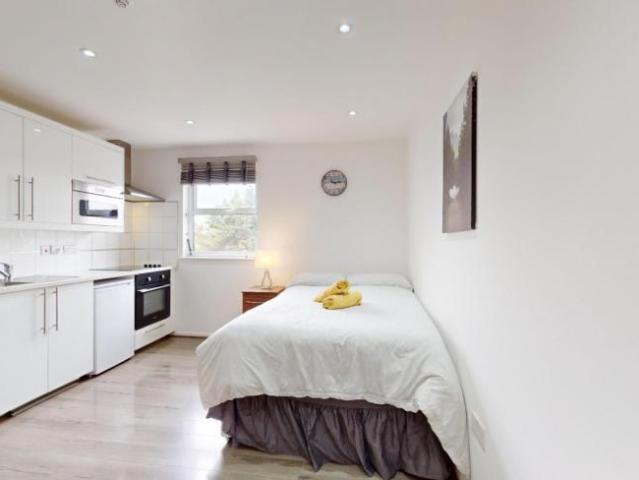 For Rent Shared Living/roommate London London DS90563948