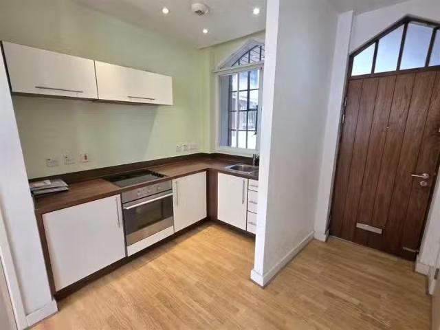 Cozy Studio flat for rent in The Brolly Works, 78 Allison Stre.