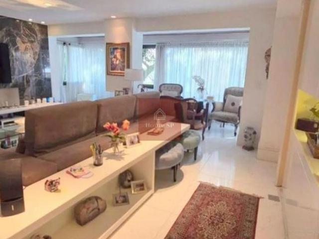 Fora da Rota! São 2 dormitórios, sendo 1 suíte, 2 vagas e com 100m² Moema