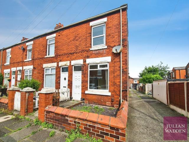 Forbes Street, Bredbury, Stockport SK6, 2 bed terraced house to rent, £1,000 pcm | PrimeLocation