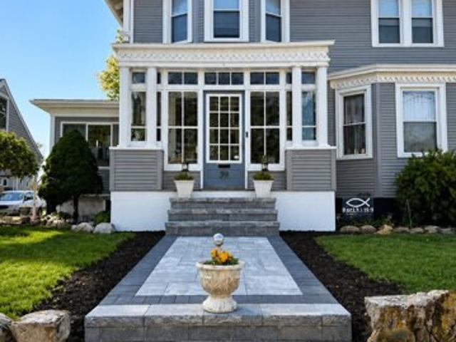 Forbes Pl, East Haven, Home For Sale