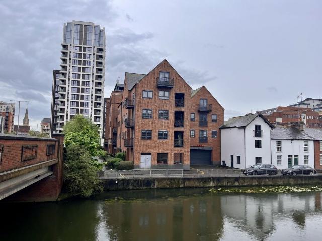 Forbury Road, Reading, Berkshire RG1, 2 bed flat to rent, £1,800 pcm | PrimeLocation