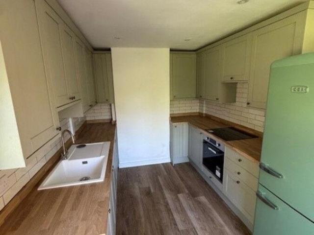 Ford Lane, BASINGSTOKE 3 bed cottage to rent £1,795 pcm £414 pw