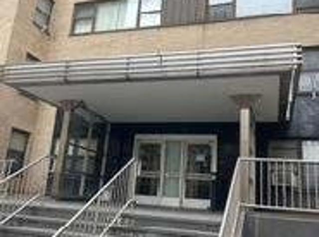 Fordham Hill Oval Apt 12d
