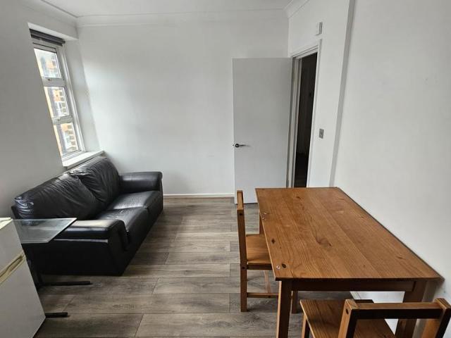 Fordham Street, London E1 2 bed flat to rent £2,000 pcm £462 pw