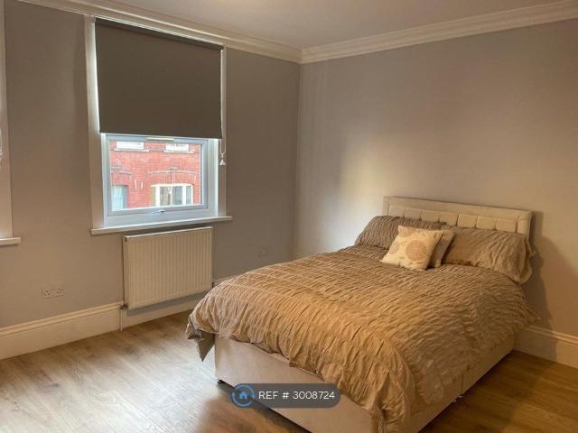 Fordham Street, London E1, Room to rent, £1,249 pcm | PrimeLocation