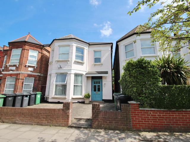Fordwych Road, Cricklewood NW2, 1 bed flat to rent, £1,350 pcm | PrimeLocation