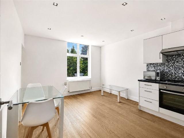 Fordwych Road, Cricklewood NW2, 3 bed flat to rent, £2,750 pcm | PrimeLocation
