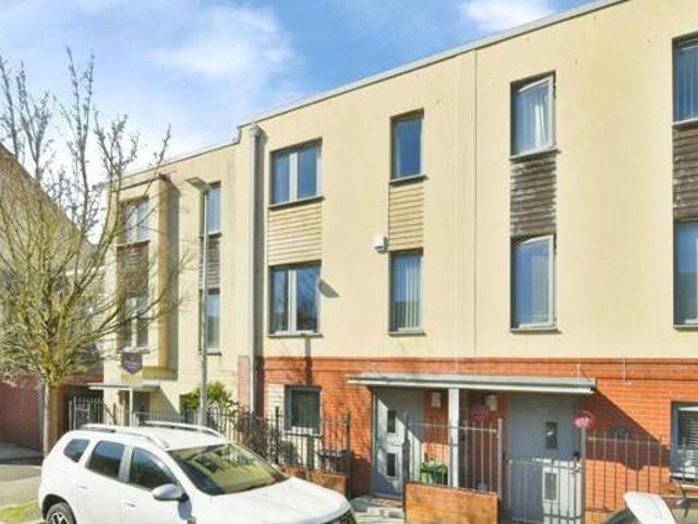 Fore Street, Devonport, 3 Bedroom Town