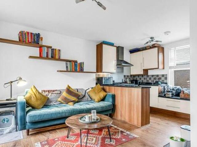 Fore Street, Hertford, 2 Bedroom Apartment