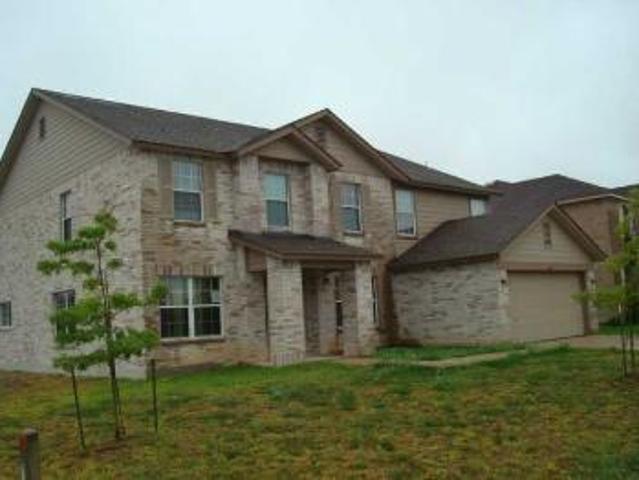 Foreclosed home in Taylor