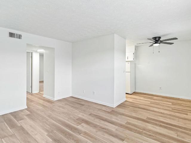 Foreman Apartments 2 Bedroom Apartment for Rent at 4203 Foreman Ln, Louisville, KY 40219 Okolona