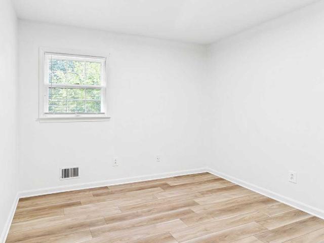 Foreman Apartments 2 Bedroom Apartment for Rent at 4203 Foreman Ln, Louisville, KY 40219 Okolona
