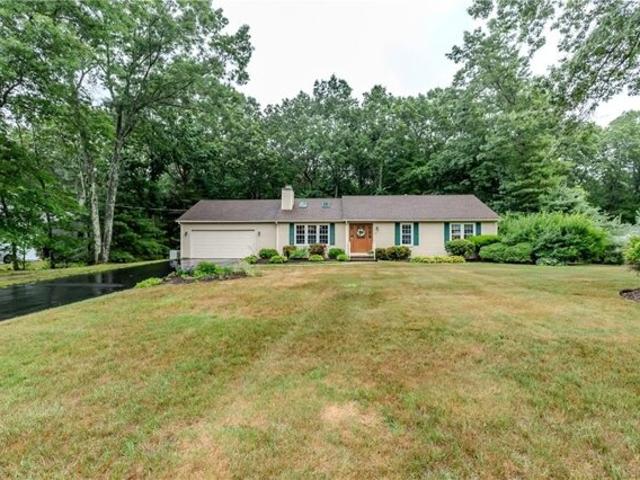 Forestwood Dr, Smithfield, Home For Sale