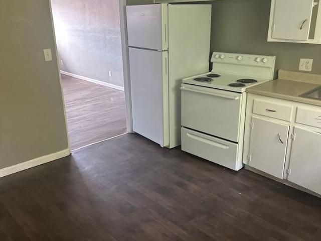 Forest Court Apartment Homes 2 Bedroom Apartment for Rent at 1006 Forest Ct, Kansas City, KS 66103 Rosedale