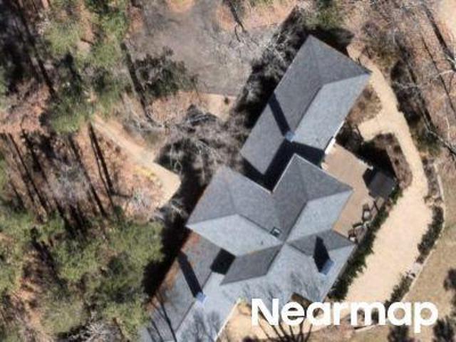 Forest Cliff Ct NE