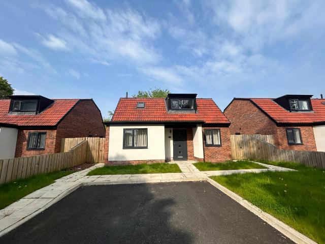Forest Close, Newcastle Upon Tyne NE12, 3 bed bungalow to rent, £2,150 pcm | PrimeLocation