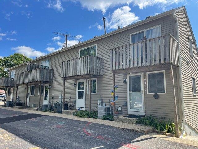Forest Ave Apt D, Fox Lake, Condo For Sale