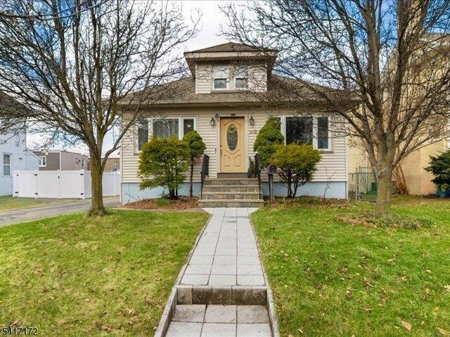 Forest Ave, Hawthorne, Home For Sale