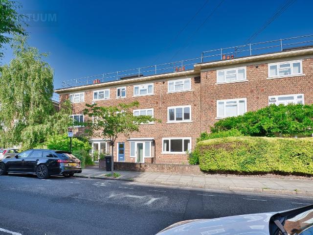Forest Grove, Dalston, Hackney, London Fields, London E8, 3 bed maisonette to rent, £3,500 pcm | PrimeLocation