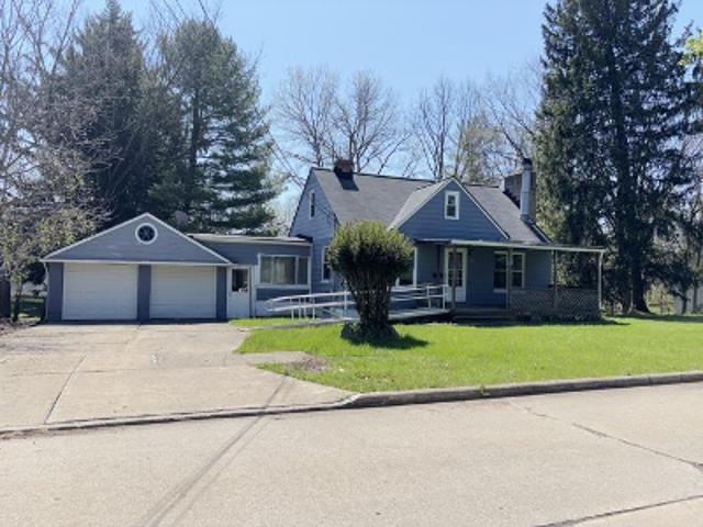 Forest Dr