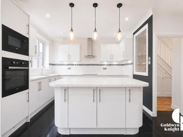 Forest Hill, London SE23, 5 bed detached house to rent, £3,800 pcm | PrimeLocation