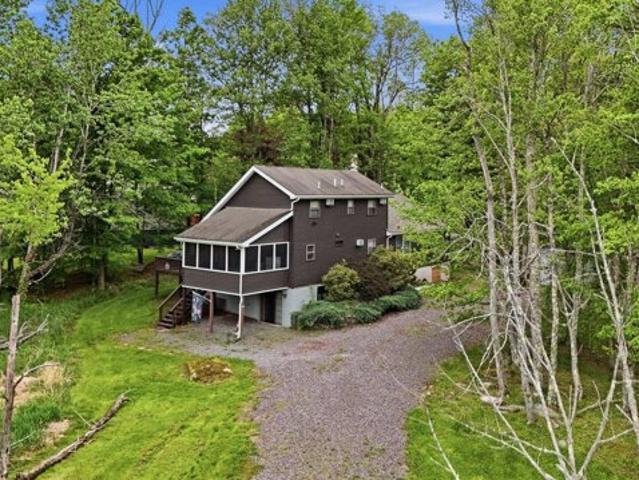 Forest Ln, Lake Ariel, Home For Sale