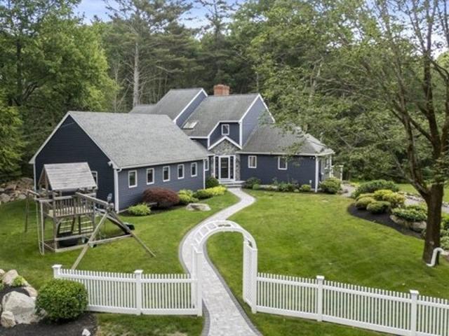 Forest Ln, Manchester, Home For Sale