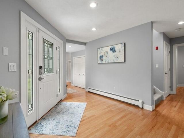 Forest Ln, Manchester, Home For Sale