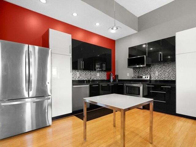Forest St Apt,medford, Condo For Sale