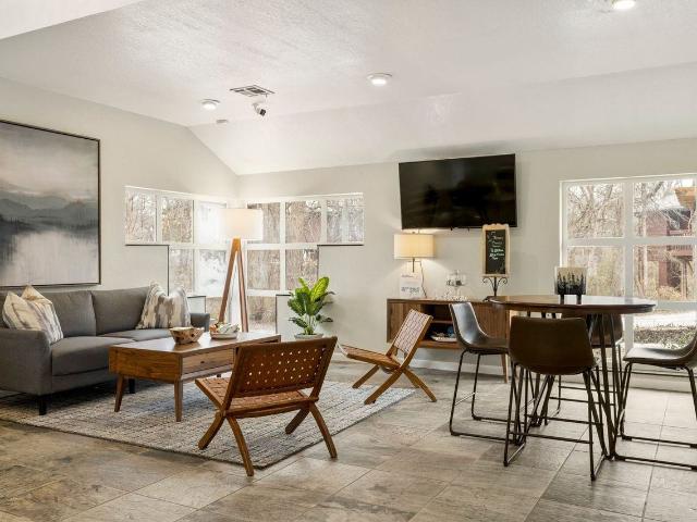 Forest Pointe Apartments 1 Bedroom Apartment for Rent at 1100 Oak Tree Ave, Norman, OK 73072