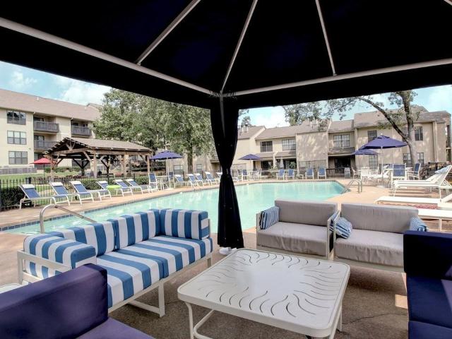 Forest Place 2 Bedroom Apartment for Rent at 1400 N Pierce St, Little Rock, AR 72207 Heights