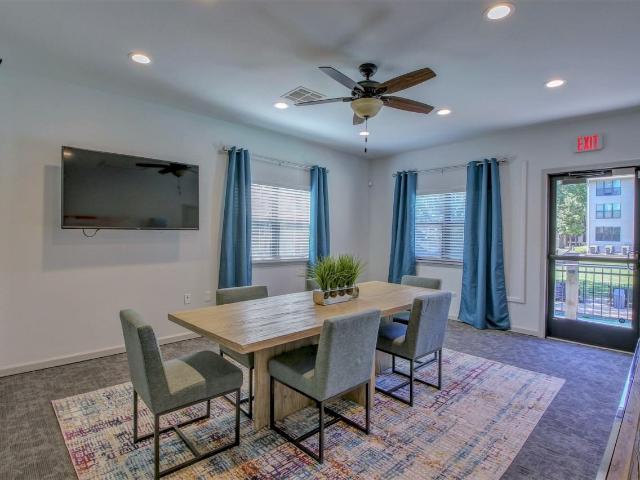 Forest Place 2 Bedroom Apartment for Rent at 1400 N Pierce St, Little Rock, AR 72207 Heights