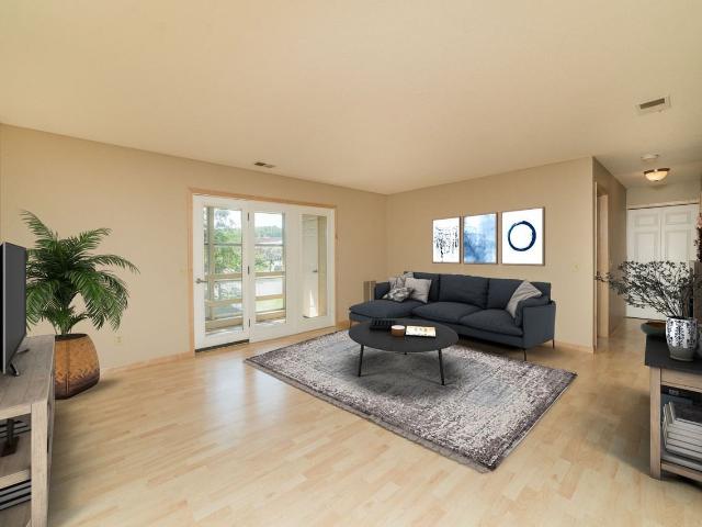 Forest Place Apartments 2 Bedroom Apartment for Rent at 217 Nebraska Ave W, St. Paul, MN 55117 North of Maryland