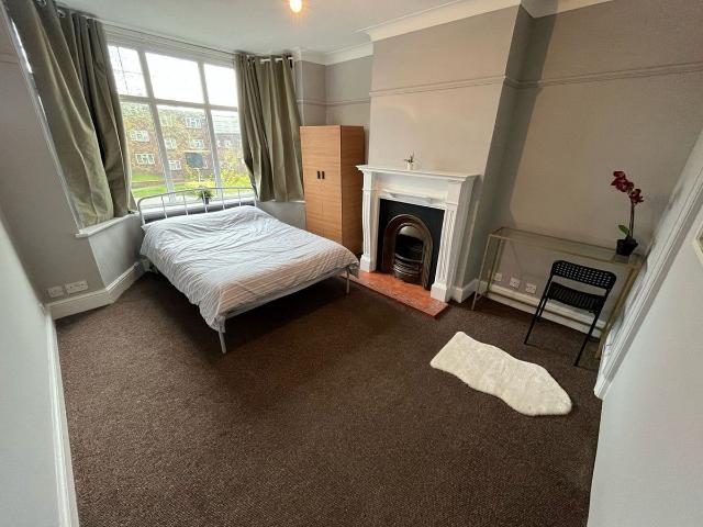 Forest Road, Walthamstow E17, 5 bed shared accommodation to rent, £3,000 pcm | PrimeLocation
