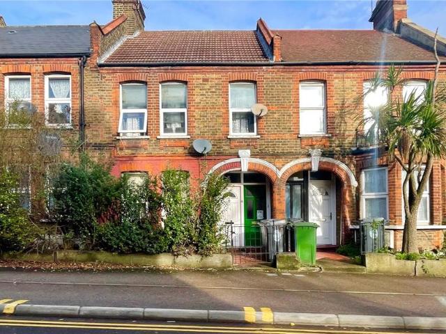 Forest Road, Walthamstow, London E17 2 bed flat to rent £2,000 pcm £462 pw