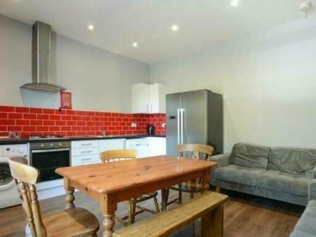 Forest Road East, Nottingham, 4 Bedroom Duplex