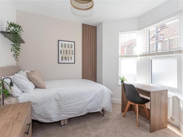 Forest Road, Fishponds BS16, 1 bed terraced house to rent, £750 pcm | PrimeLocation