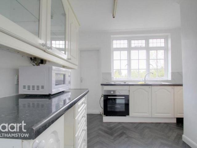 Forest Road, London 2 bed maisonette to rent £1,650 pcm £381 pw